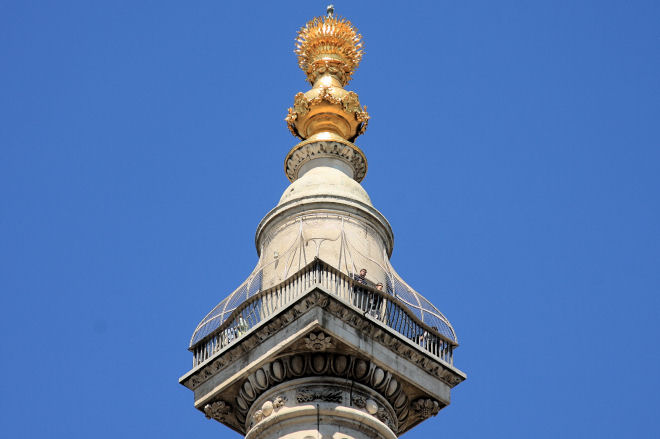 The Monument - Walk London Sightseeing Tour