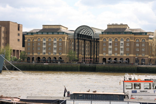 Hay's Galleria - Walk London Sightseeing Tour