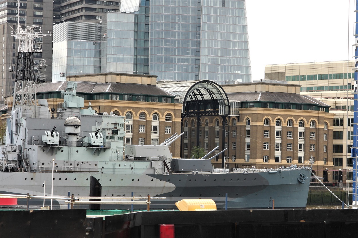 Hay's Galleria - Walk London Sightseeing Tour