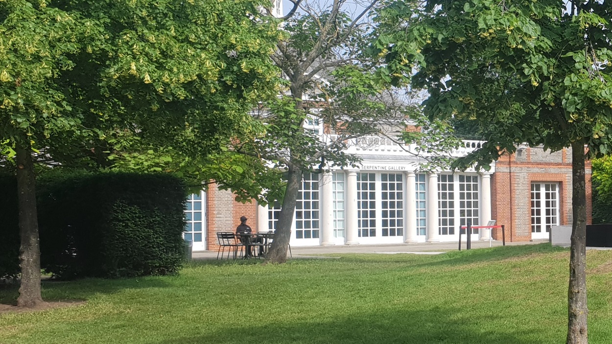 Serpentine Galleries, Modern and Contemporary Art - Royal London Walk