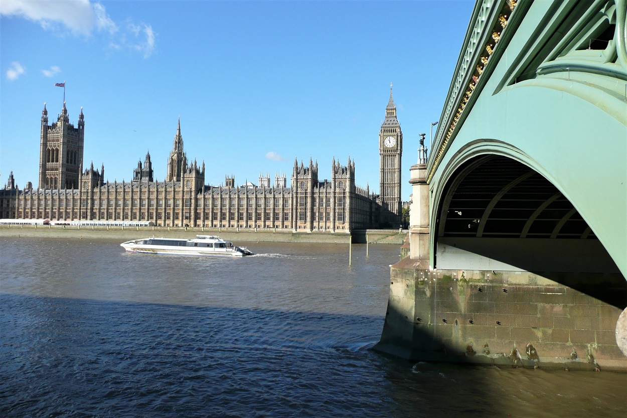 Westminster Bridge and South Bank Lion - Queen's Walk London